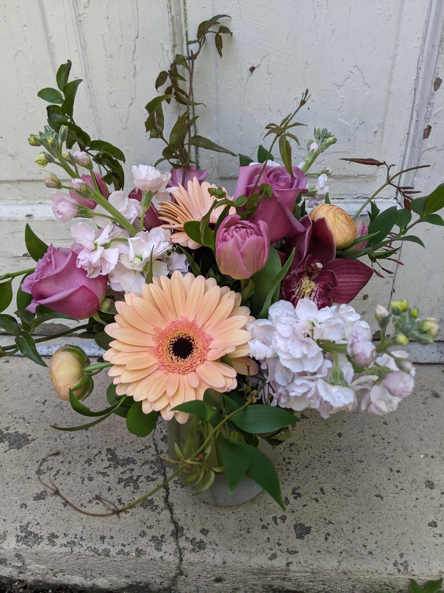 ANYTHING BUT AVERAGE - These vase arrangements are a common price but ...